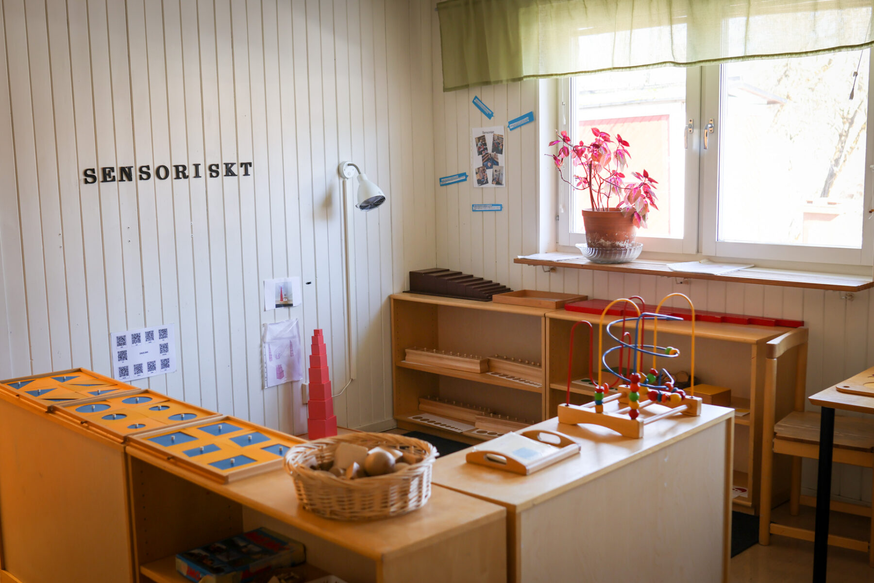 Montessori – Montessoriförskolan Svanen
